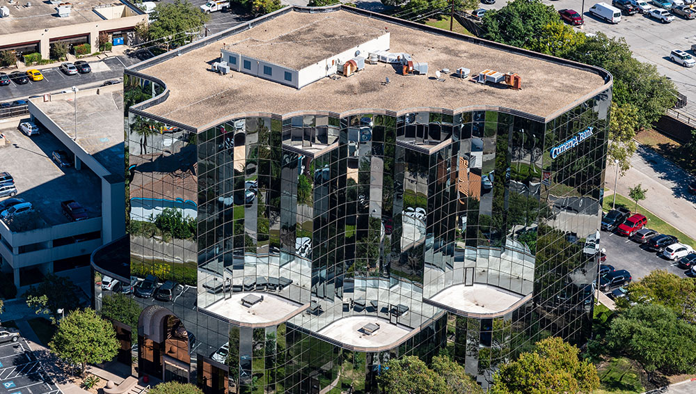 Comerica Bank Building - Cram Roofing