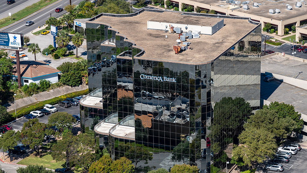 Comerica Bank Building - Cram Roofing